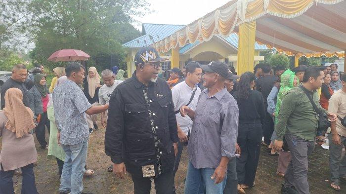 Rizki Faisal Temui Warga Tembeling Tanjung, Dorong Pembangunan ...