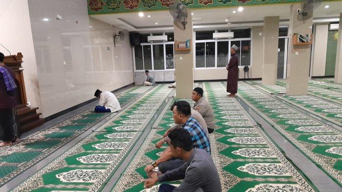 Subuh Keliling Polsek Sei Beduk, Larang Caleg Lakukan Kampanye di ... Subuh Keliling Polsek Sei Beduk, Larang Caleg Lakukan Kampanye di ...