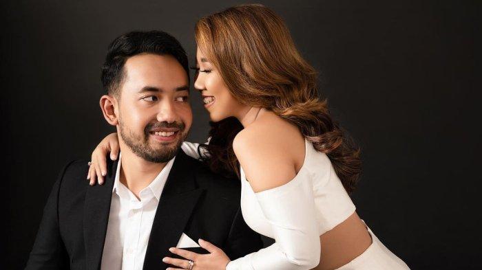 Biodata Muhammad Khairi, Suami Kiky Saputri yang Berprofesi sebagai Pengacara - Tribunbatam.id