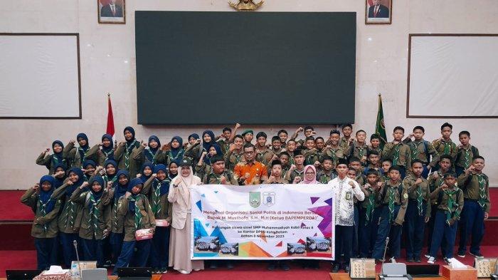 Ketika Pelajar SMP Muhammadiyah Jadi 50 Anggota DPRD Batam - Tribunbatam.id