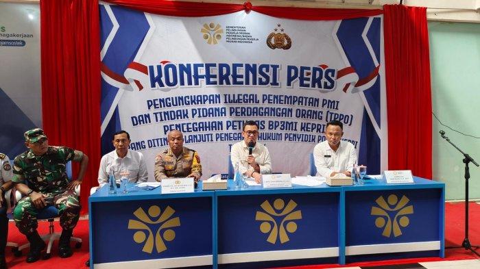 Menteri BP2MI Kunjungi Shelter PMI Batam: Mau Kerja di Luar Negeri ...