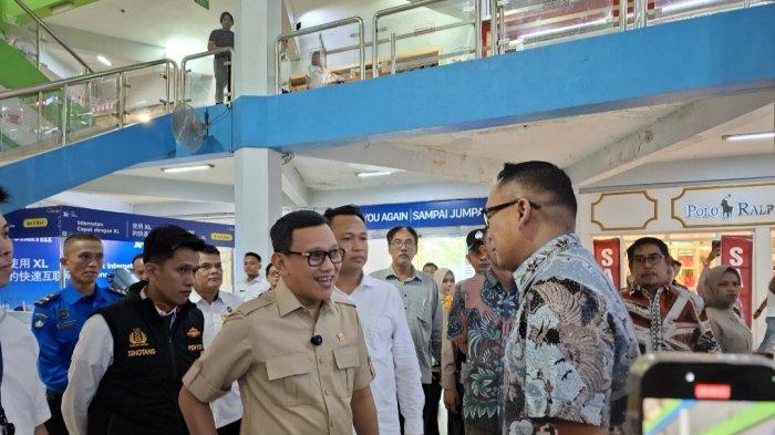 Menteri P2MI Tinjau Help Desk BP3MI dan Area Imigrasi di Pelabuhan Batam Center - Tribunbatam.id