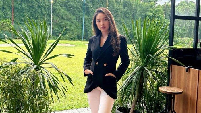 Natasha Wilona Disebut Cocok jadi Ibu Dewan saat Tampil Pakai Blazer Hitam - Tribunbatam.id