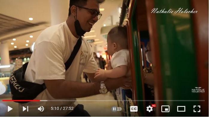 Nathalie Holscher Heran Adzam Nangis Mau Minta Gendong dengan Frans ... Nathalie Holscher Heran Adzam Nangis Mau Minta Gendong dengan Frans ...