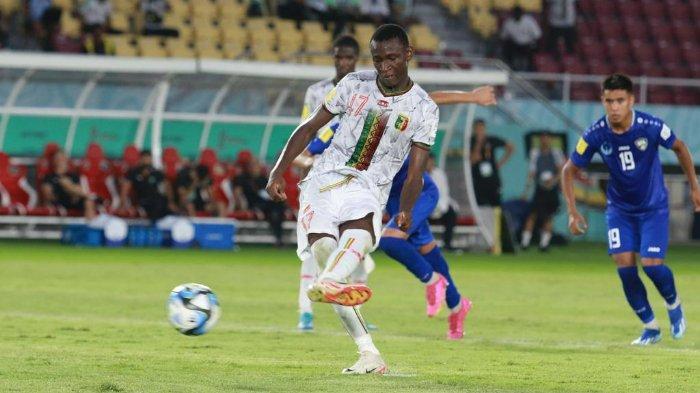 Profil Mamadou Doumbia, Pencetak Hatrick Pertama di Piala Dunia U17 2023 - Tribunbatam.id