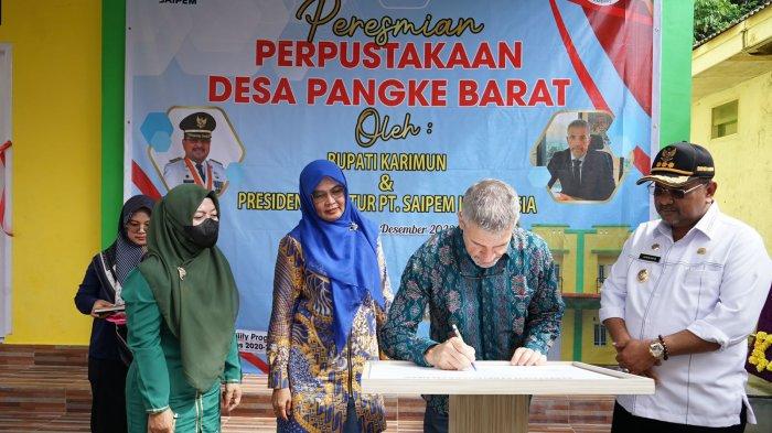 Bupati Karimun Resmikan Perpustakaan Desa Bantuan PT Saipem Indonesia ...