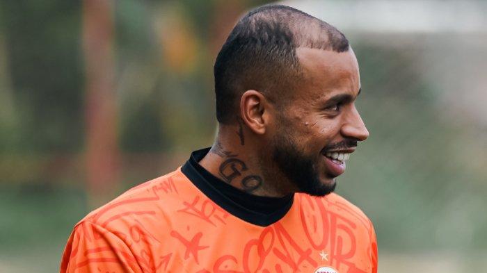 Misi Gustavo Almeida Bersama Persija Jakarta: Raih Peringkat Empat ...