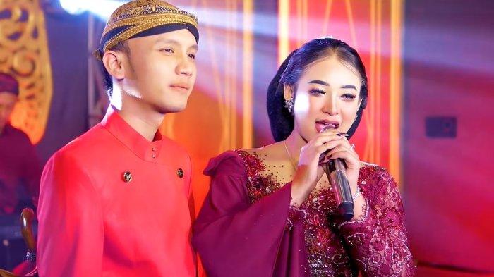 Lirik Lagu Rembulan 2 dari Niken Salindry feat Akbar Syahalam, Lengkap ...