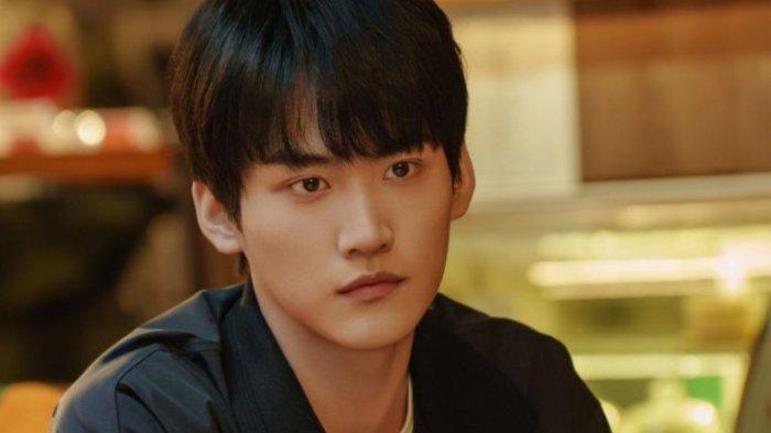 Profil dan Daftar Drama China Dibintangi Zhou Keyu, Pemeran Song Cong di Alway Home - Tribunbatam.id