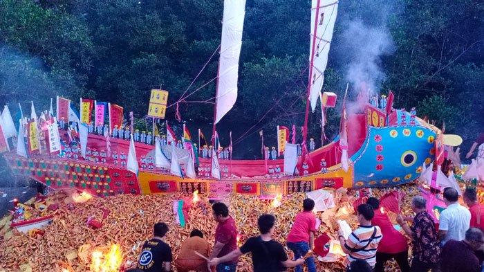 Sekdako Batam Dukung Upacara Bakar Tongkang Masuk Kalender Wisata ...