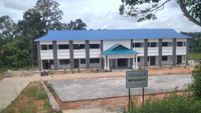 SMPN 17 Tanjungpinang Fokus Bangun Ruang Kelas Baru, Para Siswa ...