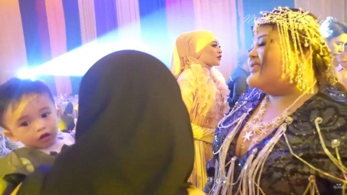 Adzam Dapat THR dari Shindy Samuel saat Diajak Nathalie Holscher Halal ...