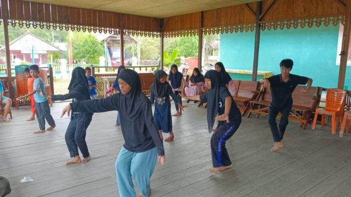 Cara Warga Desa Resun di Lingga Kepri Lestarikan Budaya Melayu ke ...