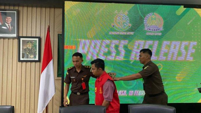 Buronan Kejati Bali Ditangkap di Batam dari Malaysia, Masuk Daftar Cekal Sejak 13 Februari 2025 ...