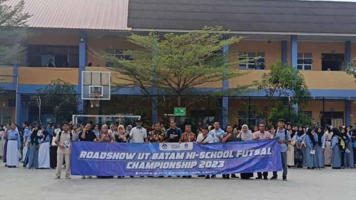 UT Batam Roadshow ke SMAN 16 Batam, Umumkan Event Turnamen Futsal pada ...