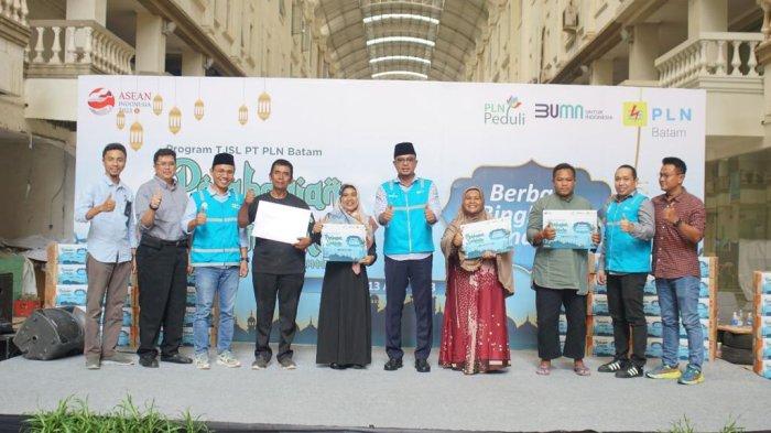 Tebarkan Senyum Kebahagiaan Ramadhan, PLN Batam Santuni Anak Yatim dan Dhuafa - Tribunbatam.id