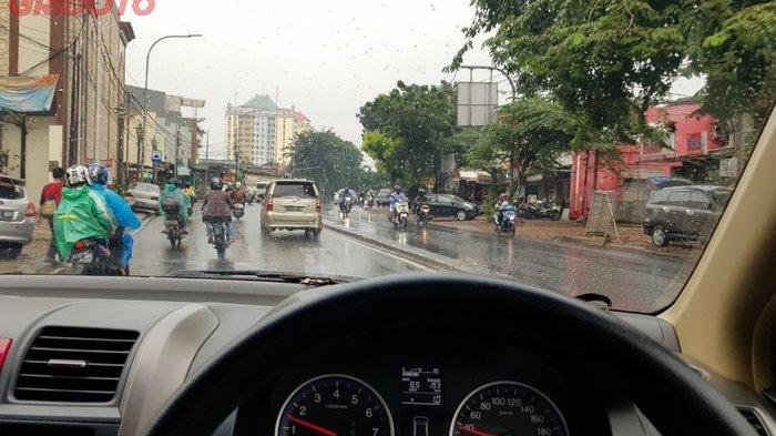 Tips Merawat Mobil saat Musim Hujan, Perhatikan Sistem Rem dan Kelistrikan - Tribunbatam.id