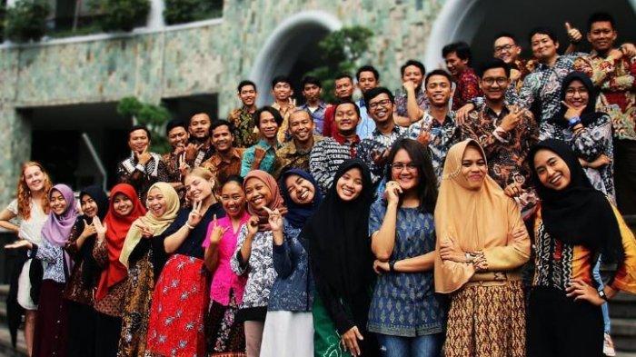 Kesempatan Beasiswa Kuliah S2 di UGM, Buka Program Studi Agama dan ...