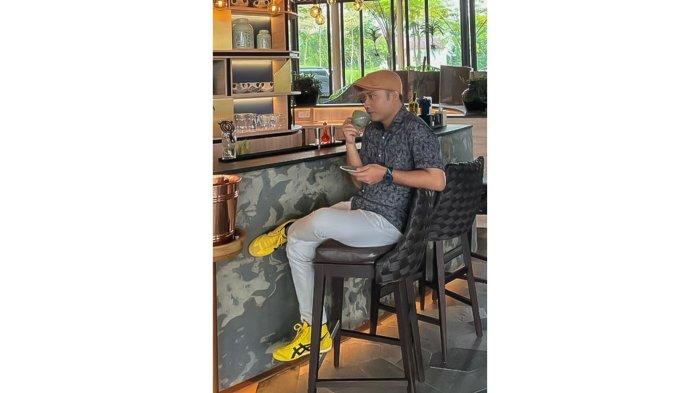 Daendles Hotma Hamonangan Director of Sales HARRIS Resort Barelang ...