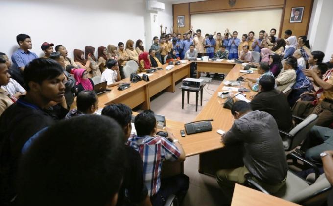 Belasan Pelajar SMA Negeri 14 Kerasukan - Tribunbatam.id
