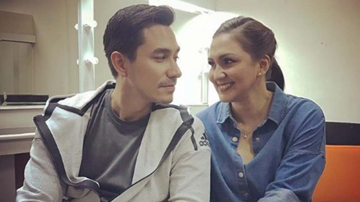 Donna Agnesia Akhirnya Muncul, Istri Darius Sinathrya Ungkap Alasan ...