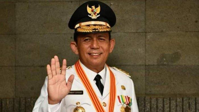 Gubernur Kepri Ansar Ahmad Teken Surat Penunjukan Plh Wali Kota Batam ...