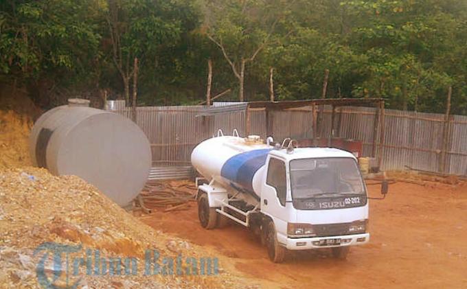 Gudang Solar Ilegal Dibangun Di Sebelah Vihara - Tribunbatam.id