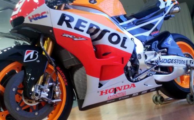 Resmi, "One Heart-Satu Hati" Menempel Lagi di MotoGP - Tribunbatam.id