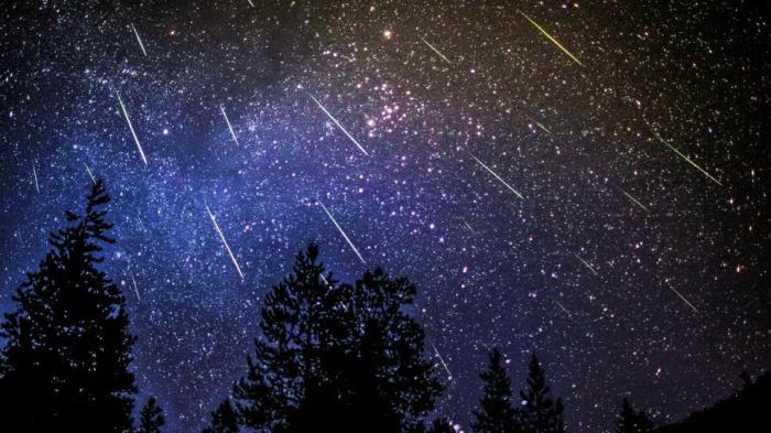 Bisa Dilihat di Langit Indonesia, Saksikan Puncak Fenomena Hujan Meteor ...