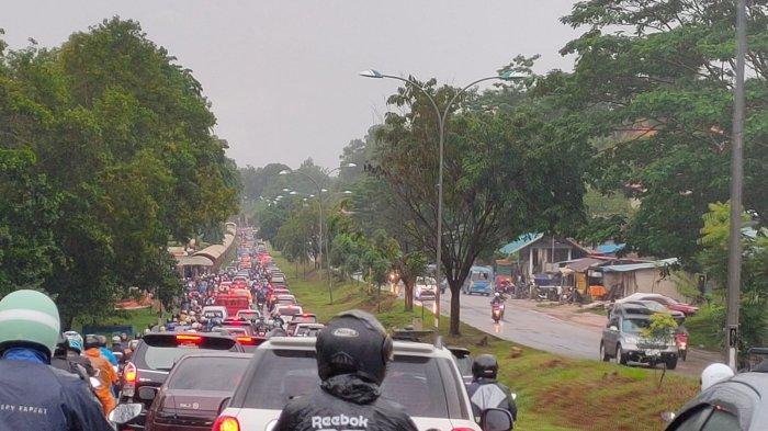 Simpang Dam Sering Macet di Jam Sibuk, Warga Harus Bersabar Hingga 2024 ...
