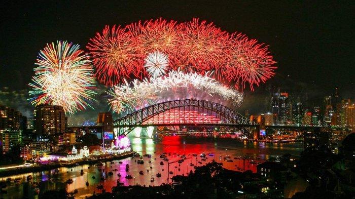 Welcoming New Year 2020, Batam Government Holds Fireworks Party at ...