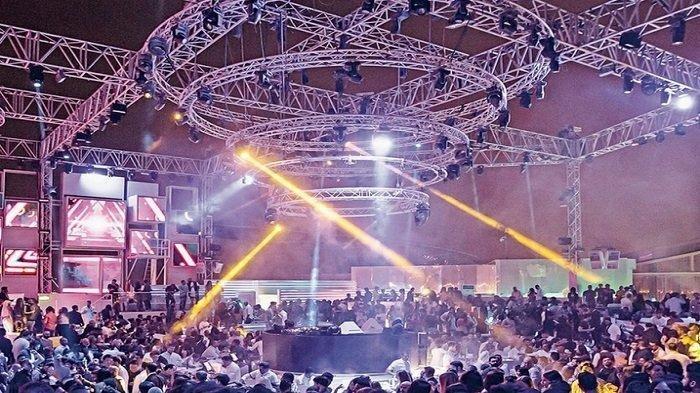 Sebuah Klub Malam di Arab Saudi Langsung Ditutup Pada Hari Pertama ...