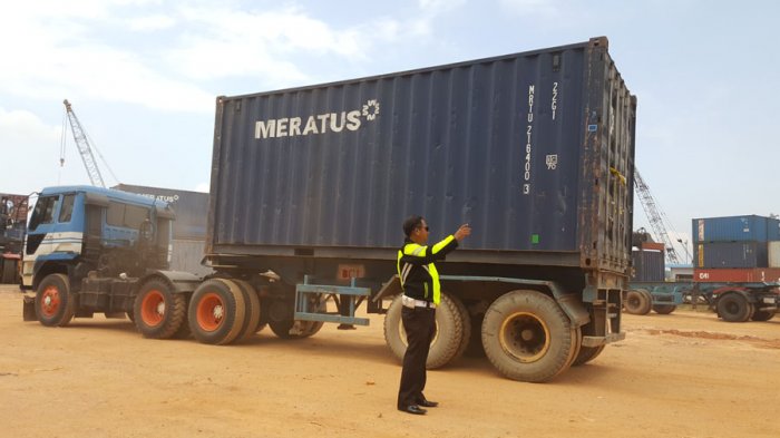 Heboh Penahanan 8 Kontainer di Pelabuhan Kijang! Siapa Pemilik ...