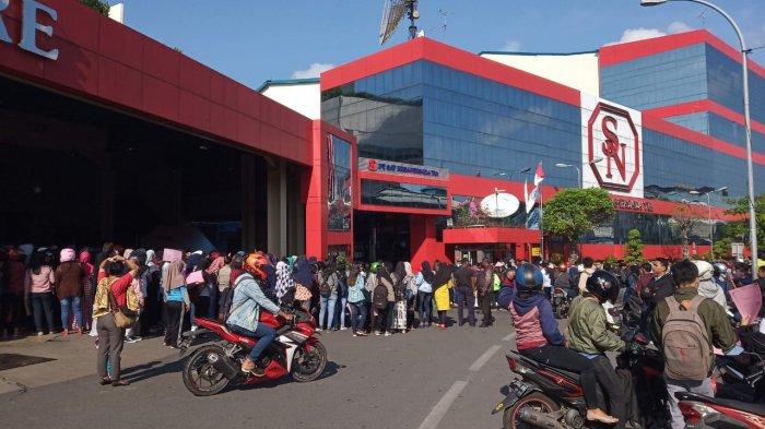 Rakit Handphone Lenovo di Batam, PT Satnusa Persada Rekrut Karyawan ...