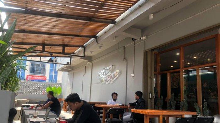 Coffeeshop 'Luar Garis Coffee' di Bilangan KDA Batam Center Cocok ...