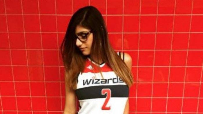 Mantan Bintang Film Dewasa, Mia Khalifa Mengidolakan John Wall - Tribunbatam.id