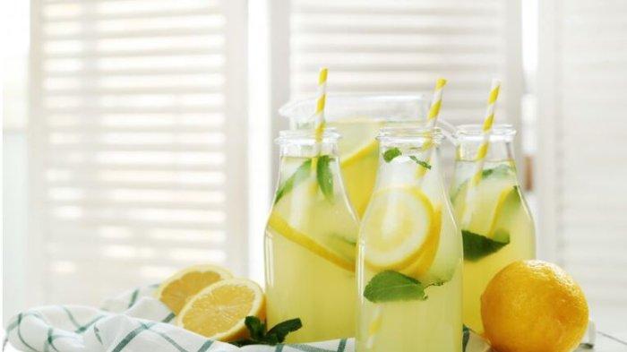 Kaya Vitamin C, Ini Manfaat Minum Air Lemon dan Cara Mengolahnya ...