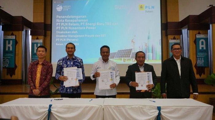Teken MoU, PLN Batam Siap Pasok Listrik 42 MWp dari Energi Baru Terbarukan - Tribunbatam.id