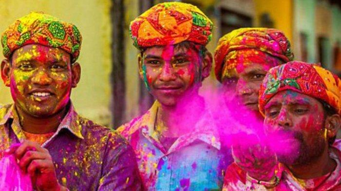 Holi 2019 Jatuh Rabu (20/3), Inilah Mitologi hingga Kisah Cinta di ...