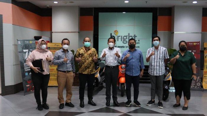 Terobosan bright PLN Batam di Masa Pandemi, Bagi-bagi Beras hingga ...