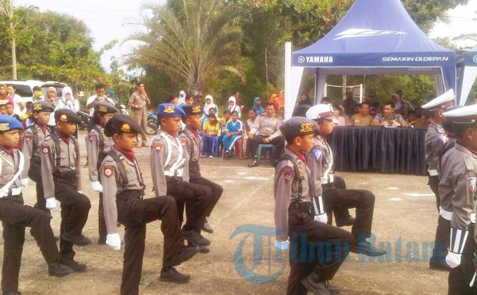 20 Polisi Cilik Unjuk Kebolehan Baris-berbaris - Tribunbatam.id