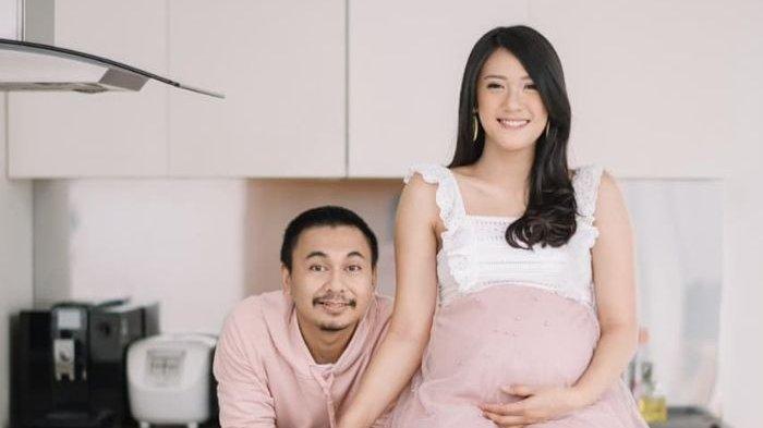 Raditya Dika Resmi Jadi Ayah di Awal Ramadan - Tribunbatam.id