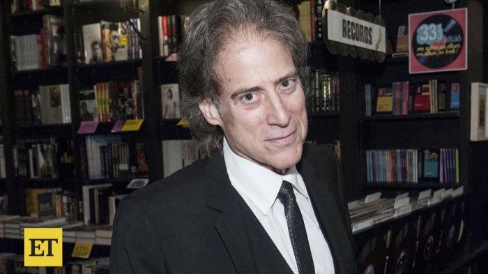 Sosok Richard Lewis, Komedian dan Bintang Series Curb Your Enthusiasm ...