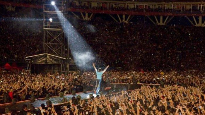 Gunakan Pembatas Kursi, Inggris Gelar Konser Musik Pertama Terapkan ...