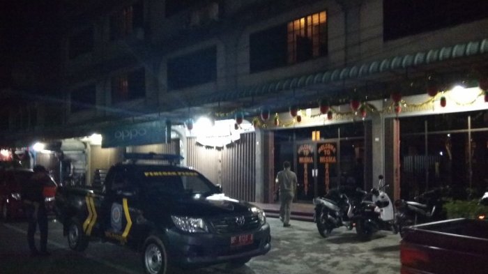 Razia Satpol PP, Tangkap 5 Pasangan Bukan Suami Istri di Kamar Hotel Saat Siang Bolong ...