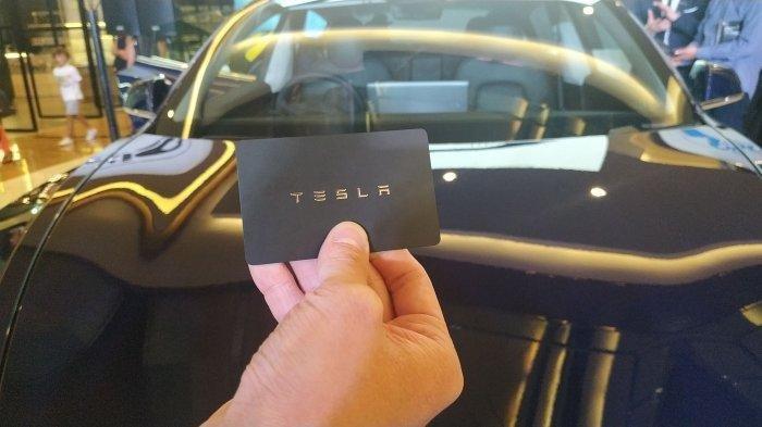 Tesla Model 3 Resmi Dipasarkan , Punya Fitur Auto Pilot dan Smart Card ...
