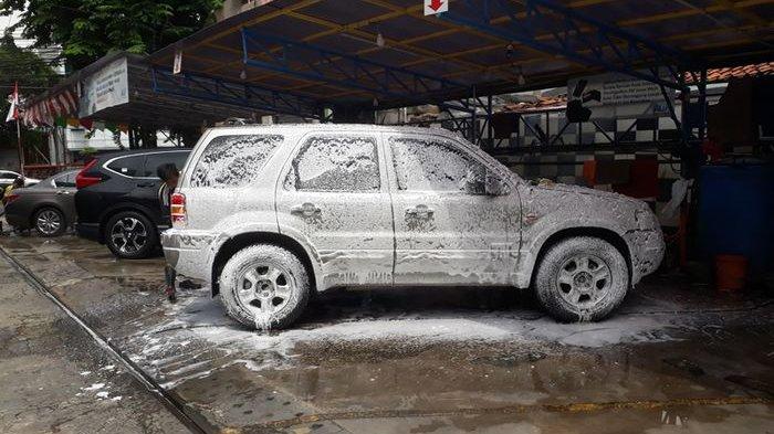 Sampo Mobil yang Banyak Busa Lebih Bagus Buat Bodi, Benar Enggak Sih ...