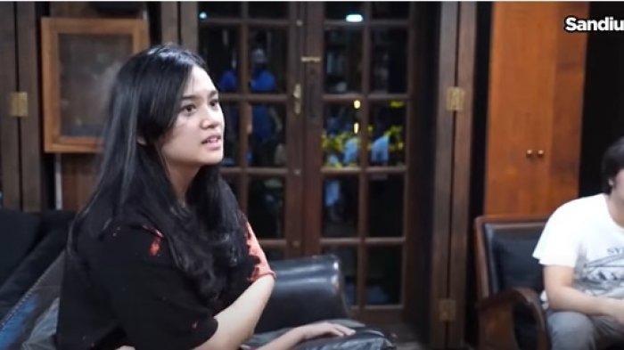 Ketemu Sandiaga Uno di Rumah Ahmad Dhani, Penampilan Tiara Savitri ...