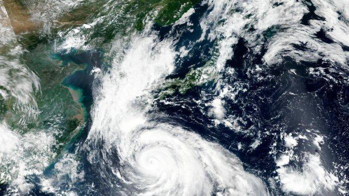 Pemerintah Filipina Bersiap Siaga Hadapi Topan Surigae dengan Kecepatan ...