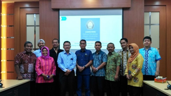 Alumni Undip di Batam Bisa Unduh Aplikasi Database Alumni Berbasis ...